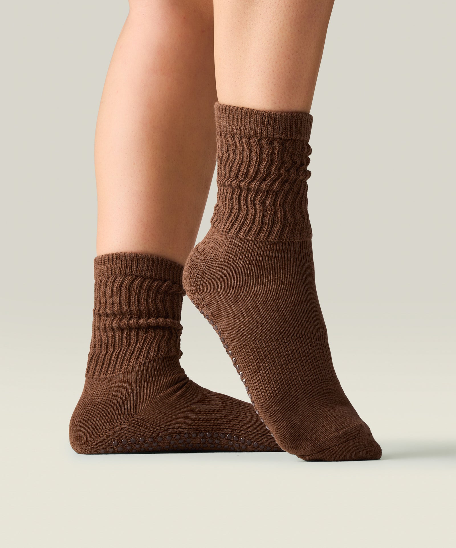 Scrunch Grip Socks | Chocolate | MoveActive